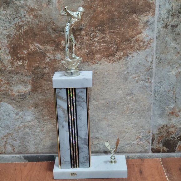 Accents | Vintage Golf Trophy Male Golfer Figurine Missing Golf Club ...